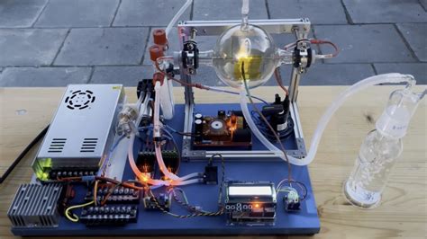 This Diy Experimental Reactor Harnesses The Birkeland Eyde Process