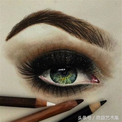 一位專門畫眼睛的超寫實鉛筆畫大師 網友：好想有一雙這樣的雙眼 每日頭條