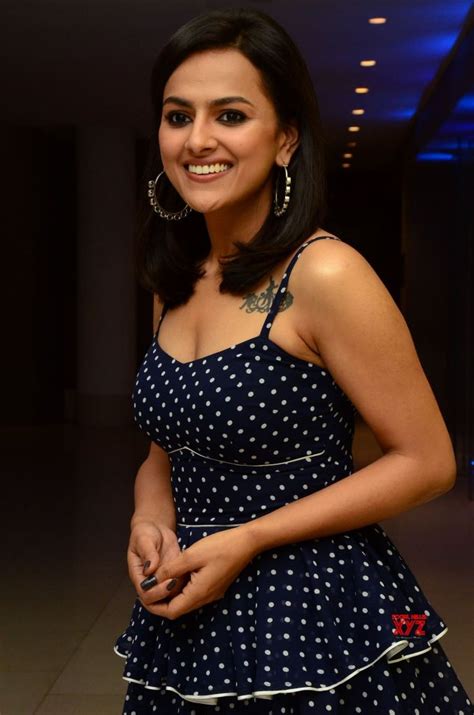 Actress Shraddha Srinath Stills From Team Jersey Appreciation Meet