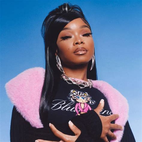 Pin By Yue 🫶🏼 On Quick Saves Celebrities Lola Her Music