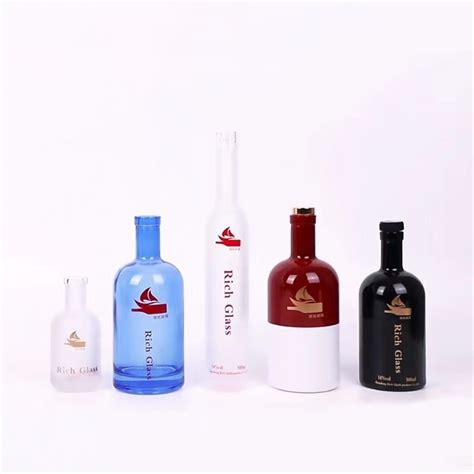 China Customized 750ml Clear Glass Wine Bottles Bulk Suppliers Factory