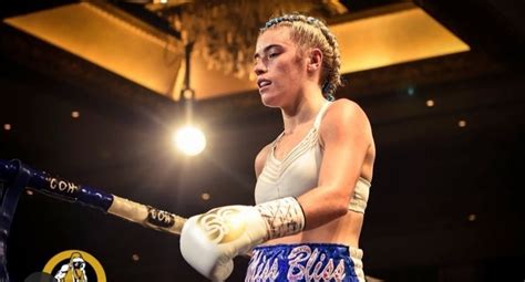 Elli Bliss Reynolds Boxer Page Tapology