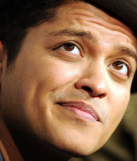 1366x1600 Resolution Bruno Mars Face Look 1366x1600 Resolution