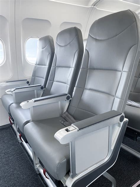 Mesa Completes First Cabin Modification In New Maintenance Hangar