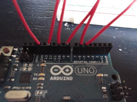 Arduino Uno Controlled Traffic Lights North American Style 3 Steps