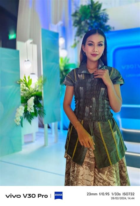 Vivo V Series Resmi Hadir Di Indonesia Bawa Warna Dan Aura Light Portrait Baru Hyperbit