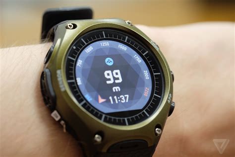 Casio's first smartwatch brings Android Wear outdoors - The Verge