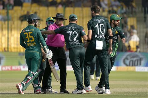 Kept Teasing Him To Get A Wicket Shaheen Afridi Breaks Silence On