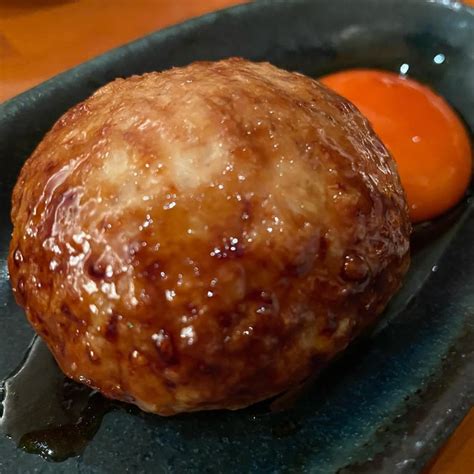 焼鳥とシャンパン カッシーワE ma梅田店 HAMONI
