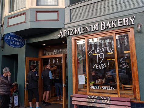 These California Bakeries Bake Big For The Holidays