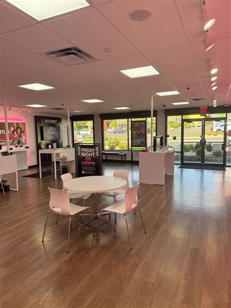 T Mobile Keystone And Hwy80 Neighborhood Store In Reno Nv