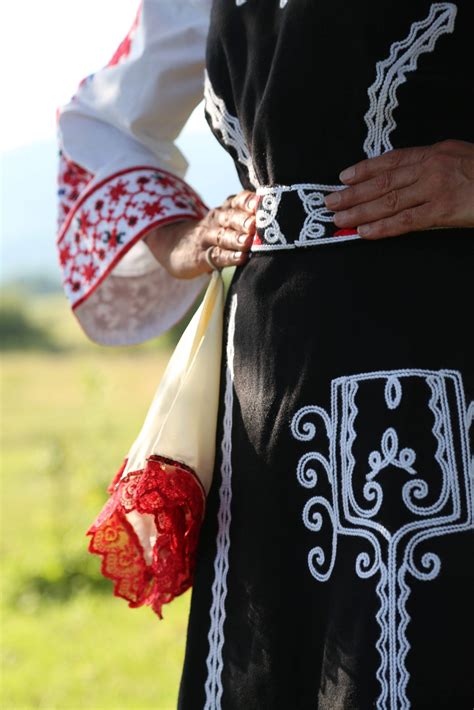 Магията на българския фолклор Folklorea