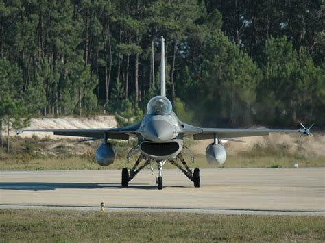 F 16 Fighting Falcon