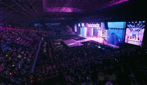 Nonton Konser Itzy Pria Ini Histeris Di Notice Ryujin Dunia Games
