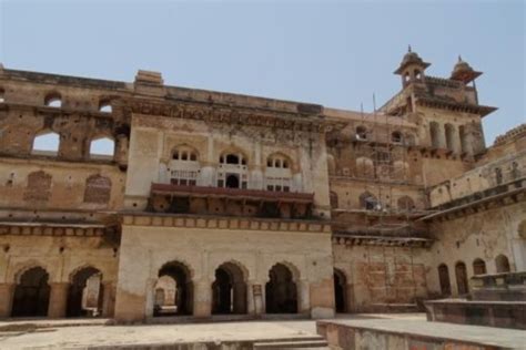 Mp Ties Up With Unesco For Heritage Development Of Gwalior Orchha