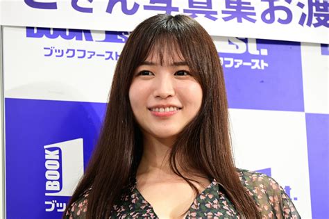現役介護士グラドル・鈴原りこ、1st写真集は「自分らしさ出せた」理想の女性像は石原さとみ Entame Next アイドル情報総合