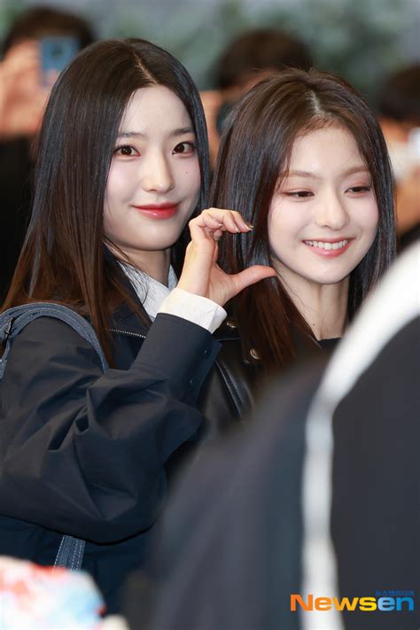 프로미스나인 이새롬 이나경 ‘꼬롬 커플[포토엔hd] 손에 잡히는 뉴스 눈에 보이는 뉴스 뉴스엔