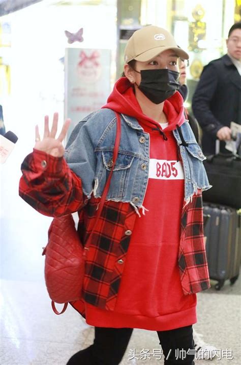何潔老公赫子銘新戀情疑曝光，送美女回家甜蜜摟抱 每日頭條