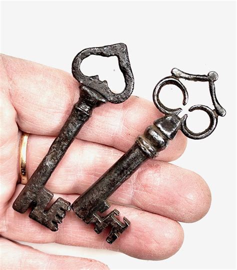 Proantic 2 Beautiful Late Gothic Cassette Keys 15 16th Century 7cm