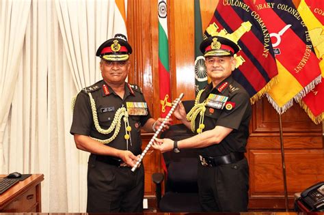 Gen Upendra Dwivedi Takes Charge As New Army Chief Daily Excelsior