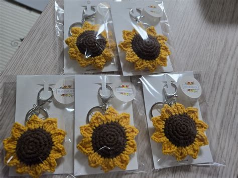 손뜨개 해바라기키링 가방열쇠고리 우정선물 에이블리