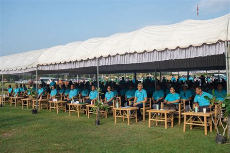 Monre ກຊສ ທ່ານ ນາງ ບຸນຄໍາ ວໍລະຈິດ ກຳມະການສູນກາງພັກ ເລຂາຄະນະພັກ ລັດຖະມົນຕີ