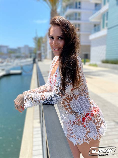 Tori Avano Pictures Images