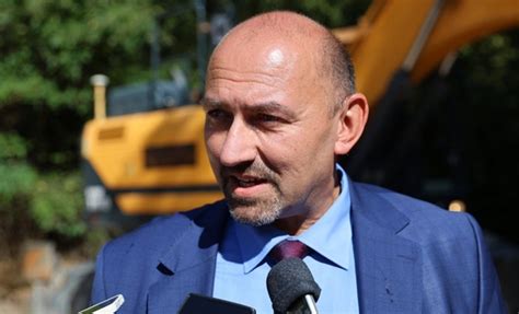 Шефът на АПИ уволнен заради незаконни дейности по пътищата в съседна на Силистра област Кворум