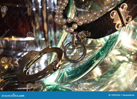 Traje Sumiso Ilustración Del Vector Ilustración De Fondo 7099228