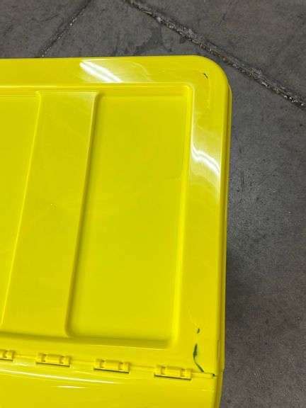 As Is 3 Taurus Storage Containers W Lids Earls Auction Company