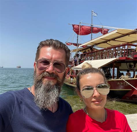 Un Nou Cuplu In Showbiz Fostul Iubit Al Getei Burlacu Este Intr O Relatie Cu Anna Odobescu Cum