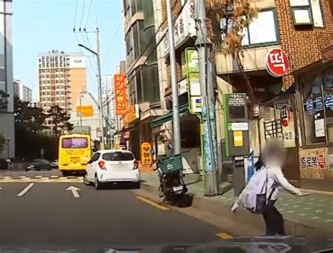 기가車 경찰·보험사는 왜 무단횡단한 아이 편을 들었을까