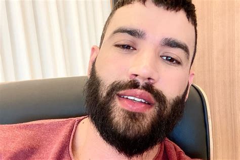 Que Luxo Gusttavo Lima Mostra Fotos De Jatinho Particular Avaliado Em
