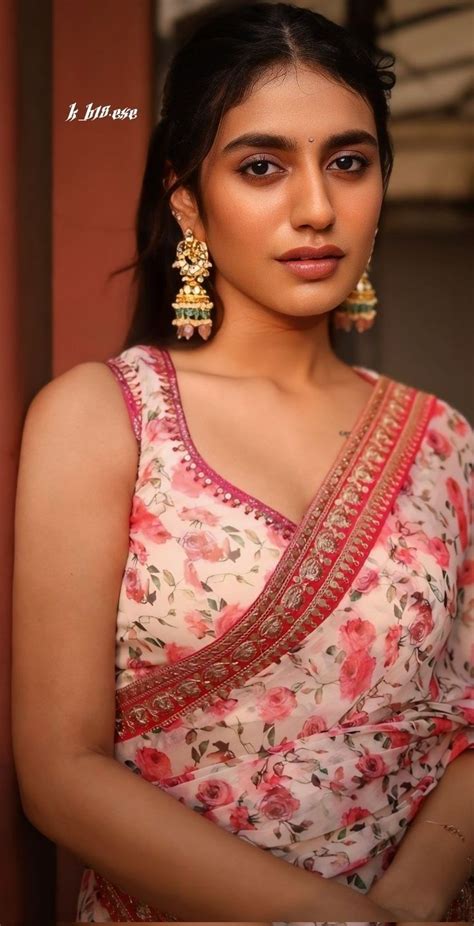 Pin By Dunkel Leben On Wwi19 Beautiful Indian And Pakistani Women