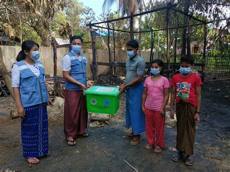 ဘူးသီးတောင်မြို့၌ မီးဘေးသင့်အိမ်ထောင်စုဝင် ၄ ဦးအား ထောက်ပံ့ငွေမ