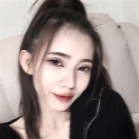 小容 zhi106 Threads Say more