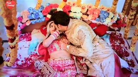 First Suhagraat 😘 First Night First Wedding Night 💕 Shadi Ki Pahli Raat Hot Video