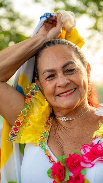 Dona Domingas conquista Prêmio Nacional e celebra 70 anos ensaio