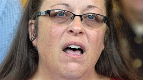 Kim Davis The Clerk Jailed Over Marriage Licenses Loses Re Election