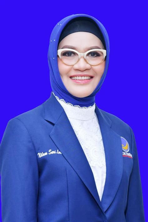 Profil Dr Hj Nilam Sari Lawira S P M P Goodkind