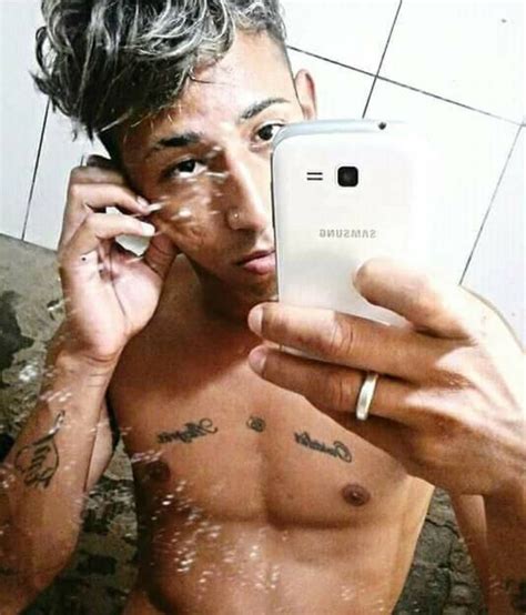 Jovem é morto na frente da namorada ao pedir ajuda para empurrar moto no litoral de SP Santos