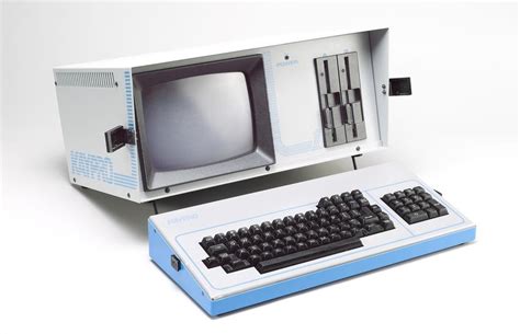 Kaypro Ii Luggable Computer Science Museum Group Collection