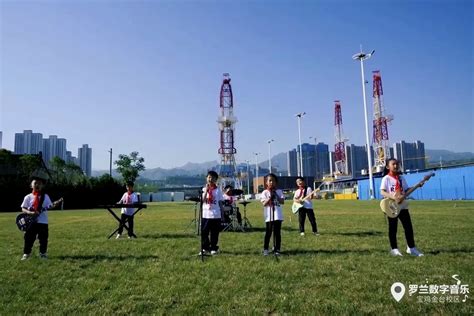 罗兰音乐教育的学子，用一曲百年征程改编版《少年》献礼党的生日凤凰网视频凤凰网