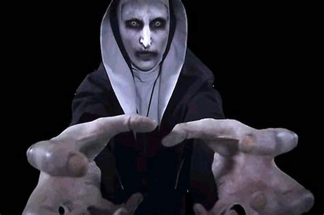 Ini Dia Wajah Pemeran Asli Valak Di The Conjuring 2 Cewekbanget