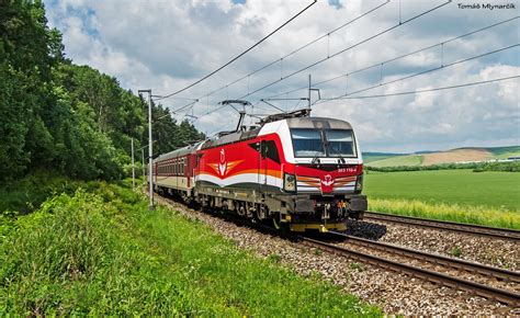 383.110 dnes pokračuje na R 601 Váh | Railpage.net