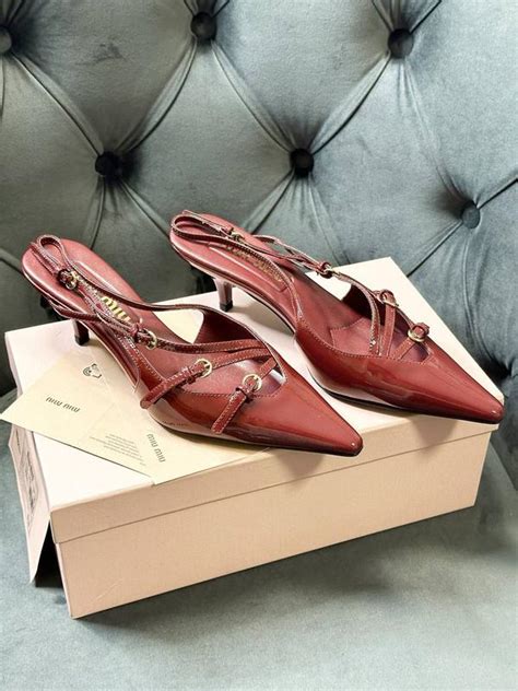 Слінгбеки Miu Miu — ціна 6100 грн у каталозі Босоніжки Купити жіночі речі за доступною ціною на