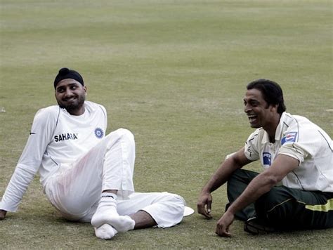 Just Give Us A Walkover Harbhajan Singhs Message To Shoaib Akhtar