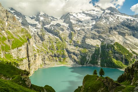 스위스 알프스의 아름 다운 Oeschinensee 호수 0명에 대한 스톡 사진 및 기타 이미지 0명 가파른 경관 Istock