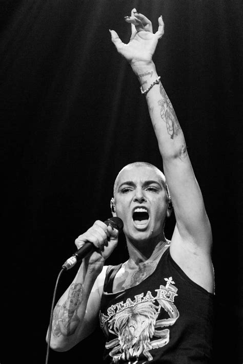 Pin By Jody Marie Hassel On Shine Sinéad Oconnor Famous Faces Oconnor