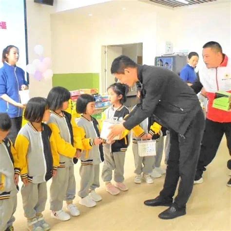 卯家湾保利幼儿园孩子喜获六一爱心礼物 教育 儿童 全体师生